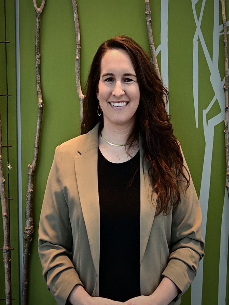 Julie Stavarski - Immigrant Justice Corps